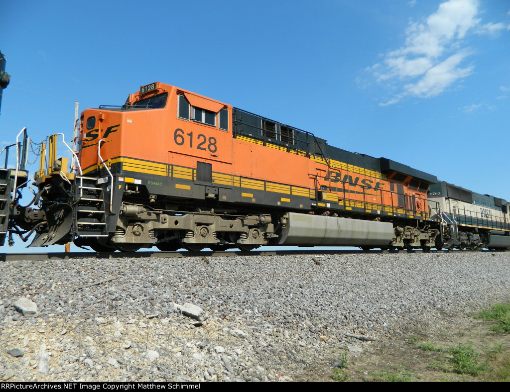 BNSF 6128